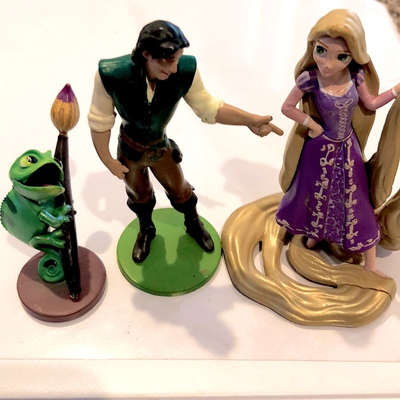 Disney | Toys | Disneys Tangled Figurines Rapunzel Flynn Rider Pascal ...
